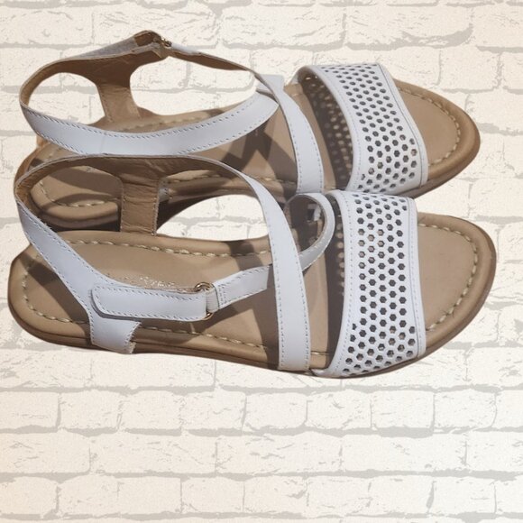 Naturalizer | Shoes | Naturalizer White Sandals Womens Size 7m White ...